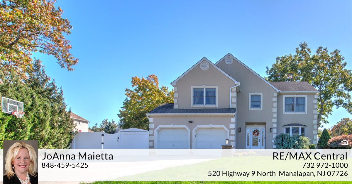 23 Rizzo Ct, Howell Township, NJ 07731