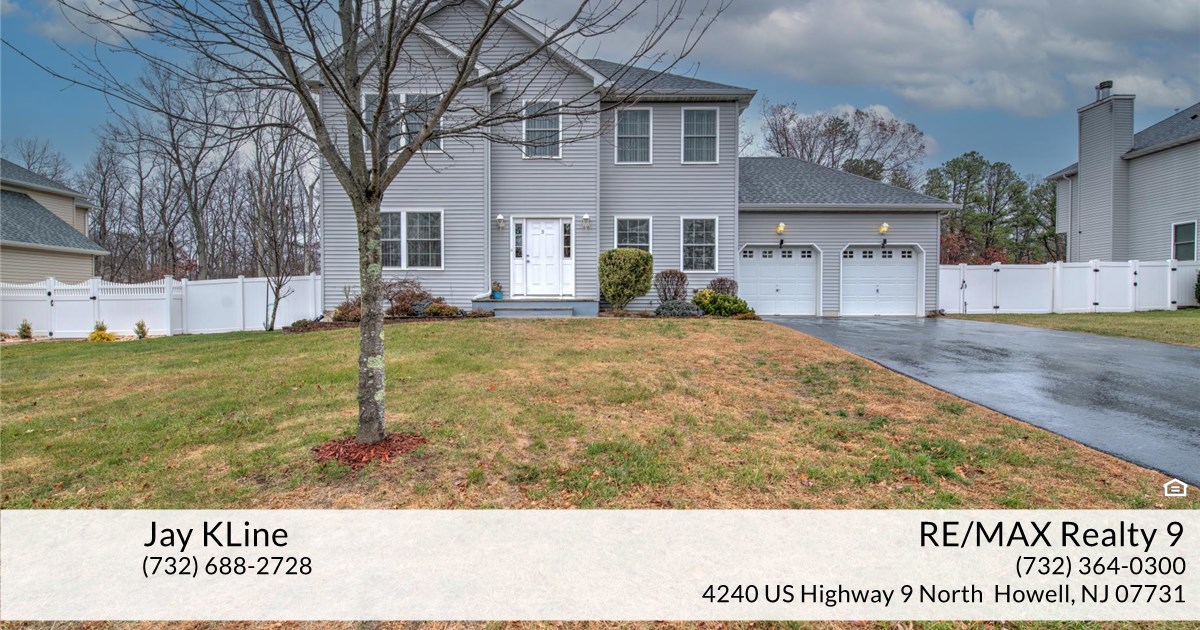 9 Saviera Ct, Howell, NJ 07731